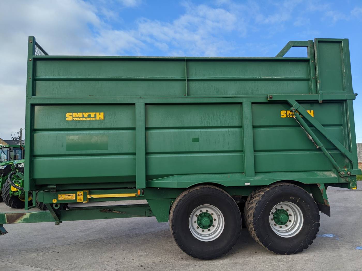 M3984 - Michael Burdge